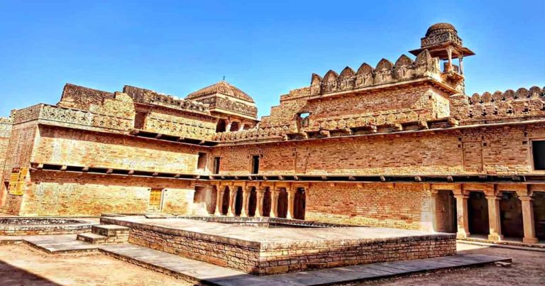 Places to Visit in Chanderi 2026 | Top Chanderi Tourist Spots & Travel ...