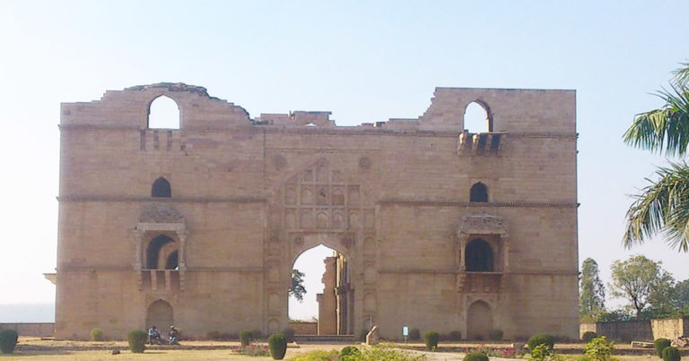 Haunted Legends & Historic Charms: How Chanderi Became Bollywoodâ€™s ...