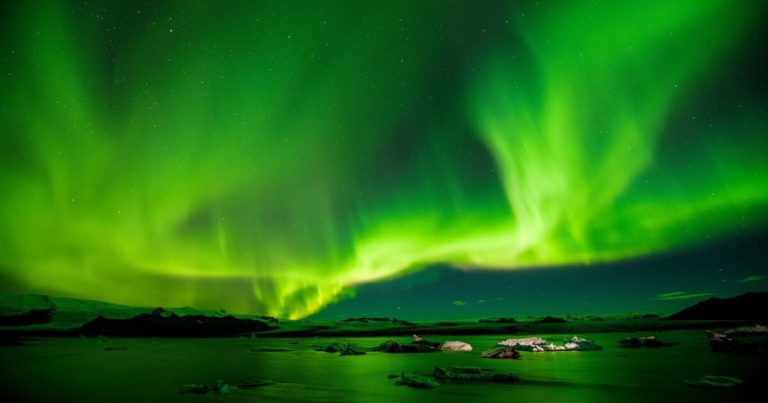 Chasing the Northern Lights 2026 — Best Aurora Borealis Guide | Explurger